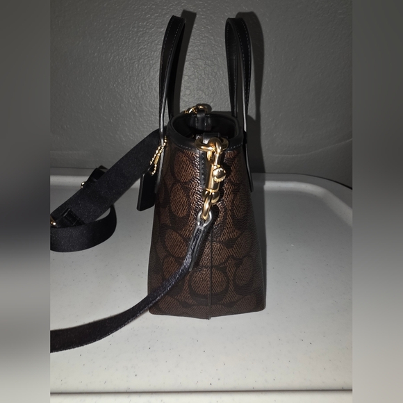 Coach | Bags | Coach Signature Canvas City Mini Tote Crossbody Bag Cw32 ...